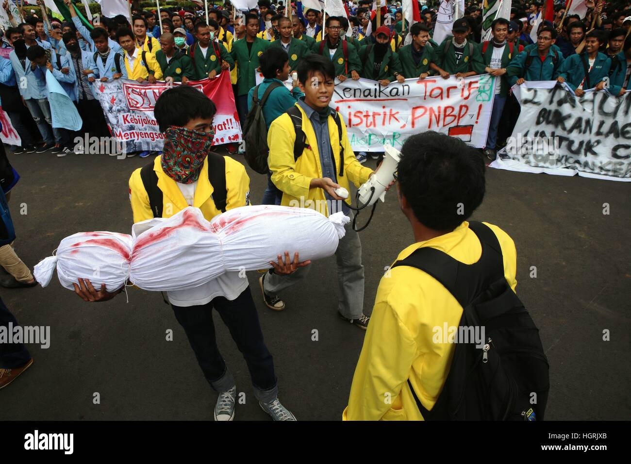 Jakarta, Indonesia. 12th Jan, 2017. Demo Student Executive Board in ...