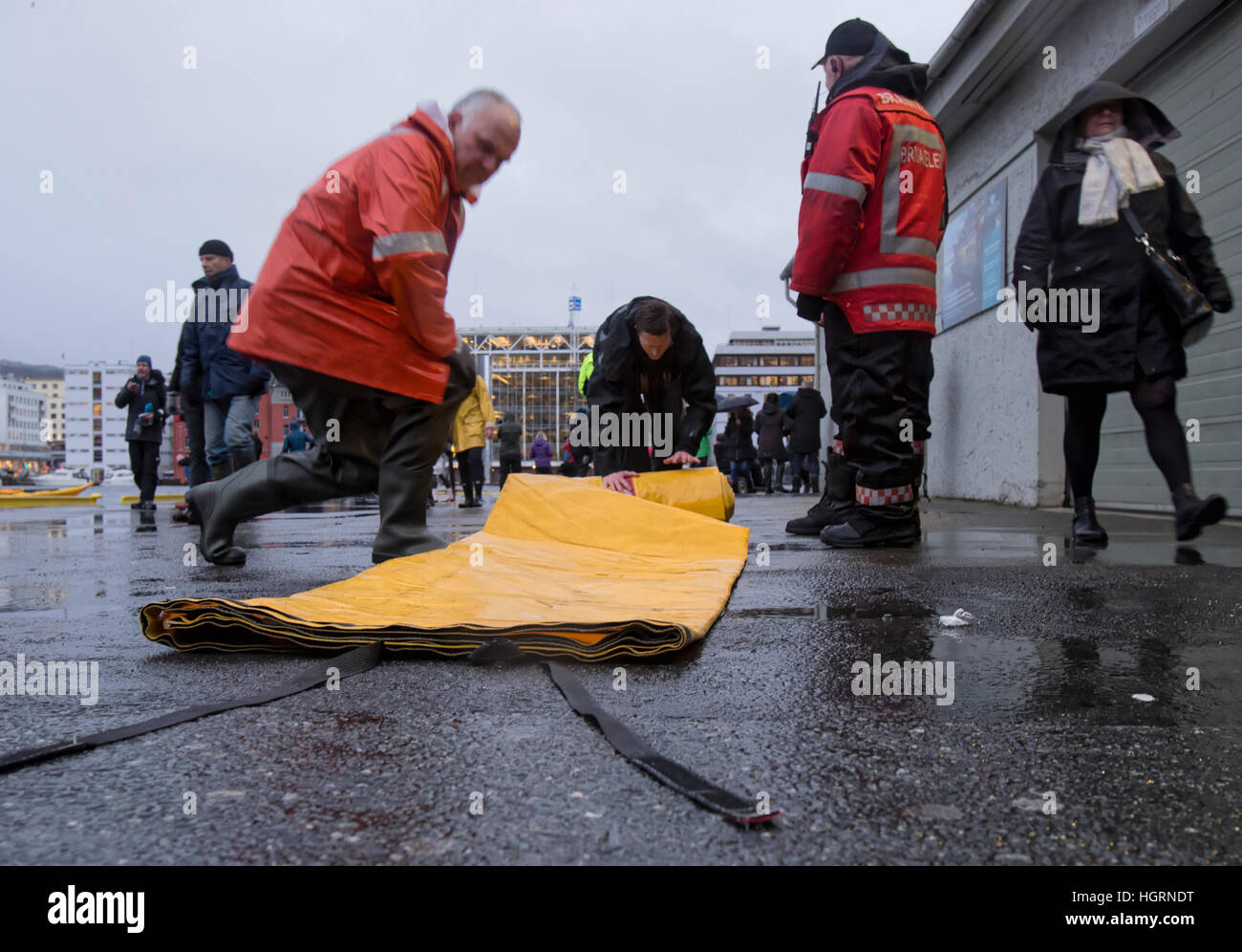Bergen, Norway. 12th January, 2017. Norwegian weather: UNESCO World ...