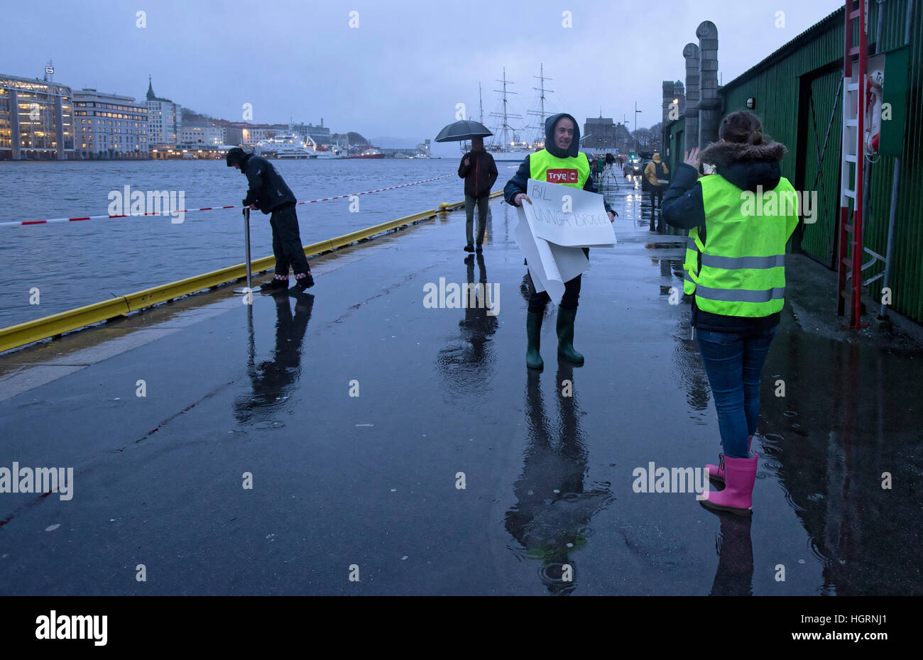 Bergen, Norway. 12th January, 2017. Norwegian weather: UNESCO World ...