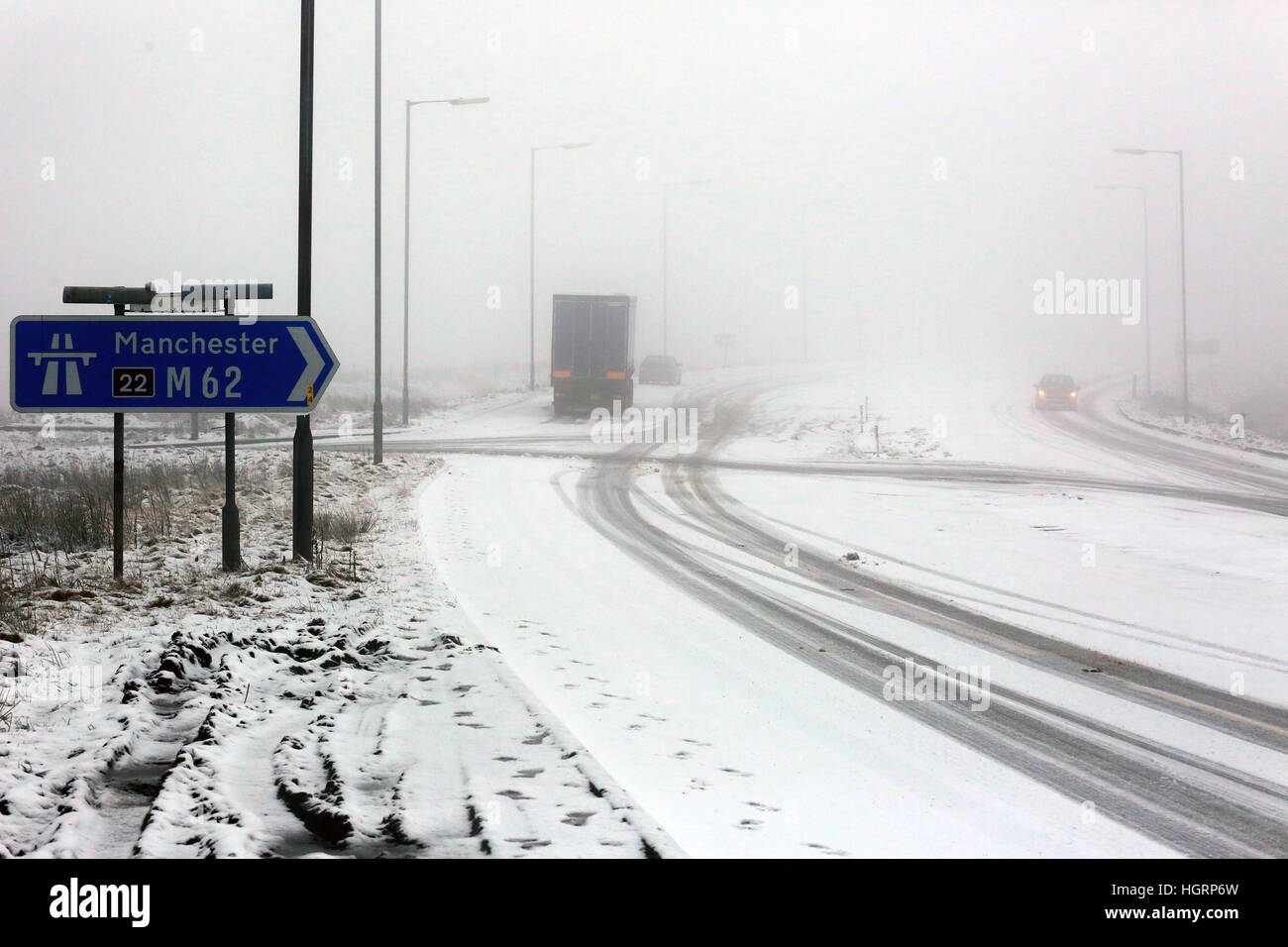 M62 motorway sign hi-res stock photography and images - Alamy