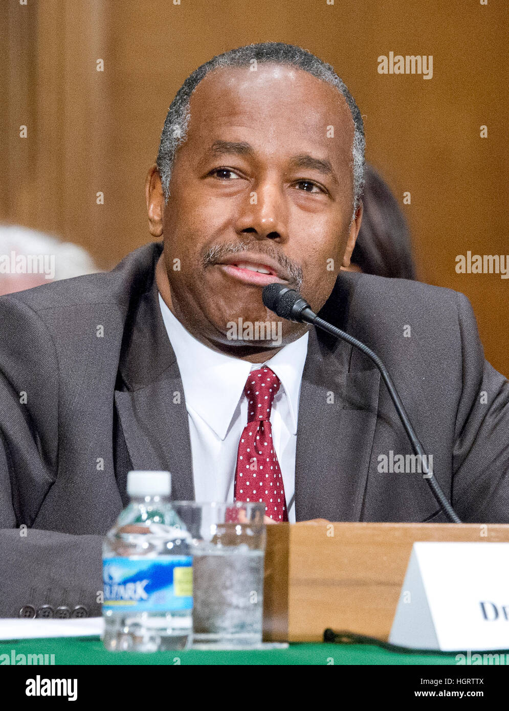Benjamin carson hi-res stock photography and images - Alamy