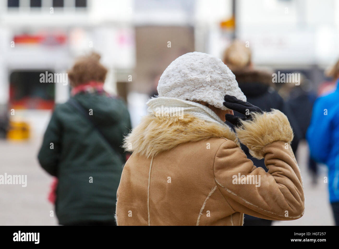 Wet hair over face woman hi-res stock photography and images - Alamy