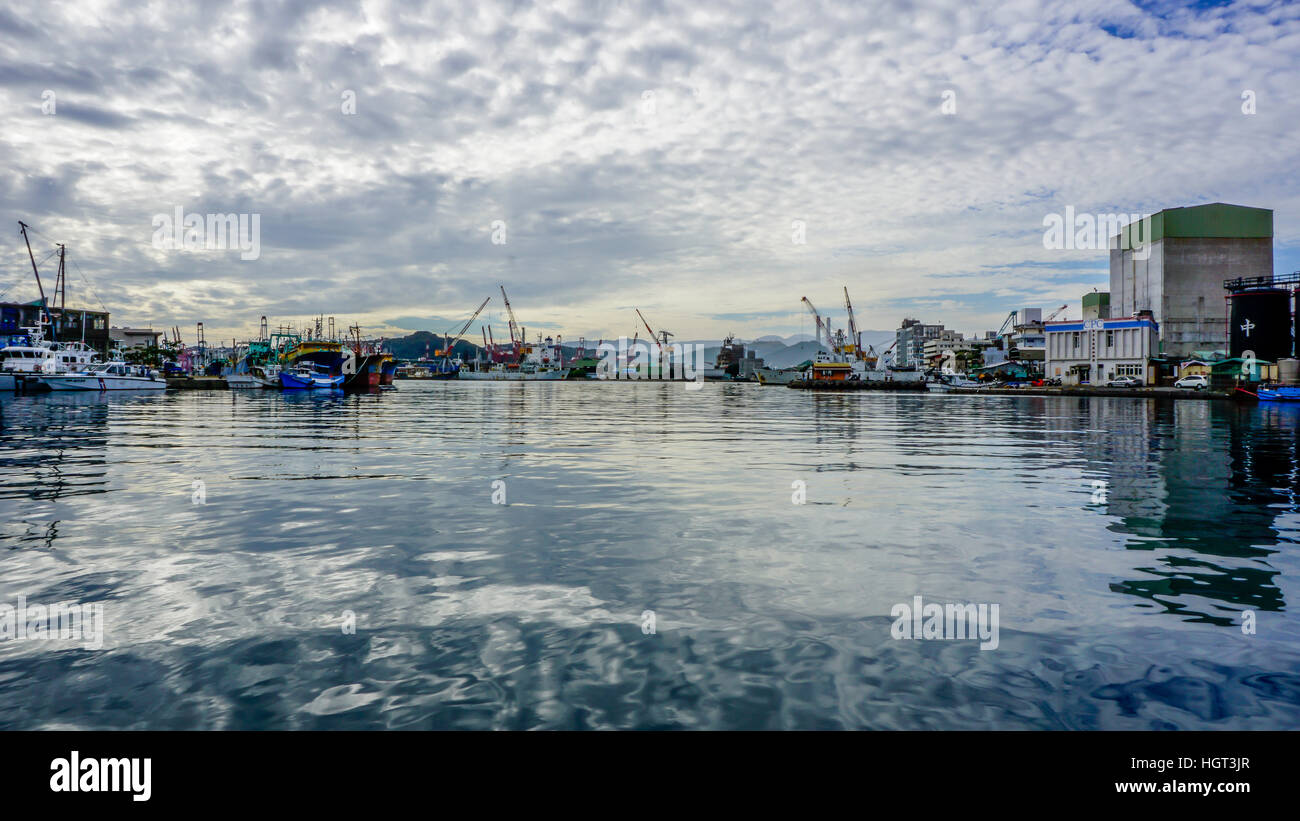 Harbor view with cranes hi-res stock photography and images - Alamy
