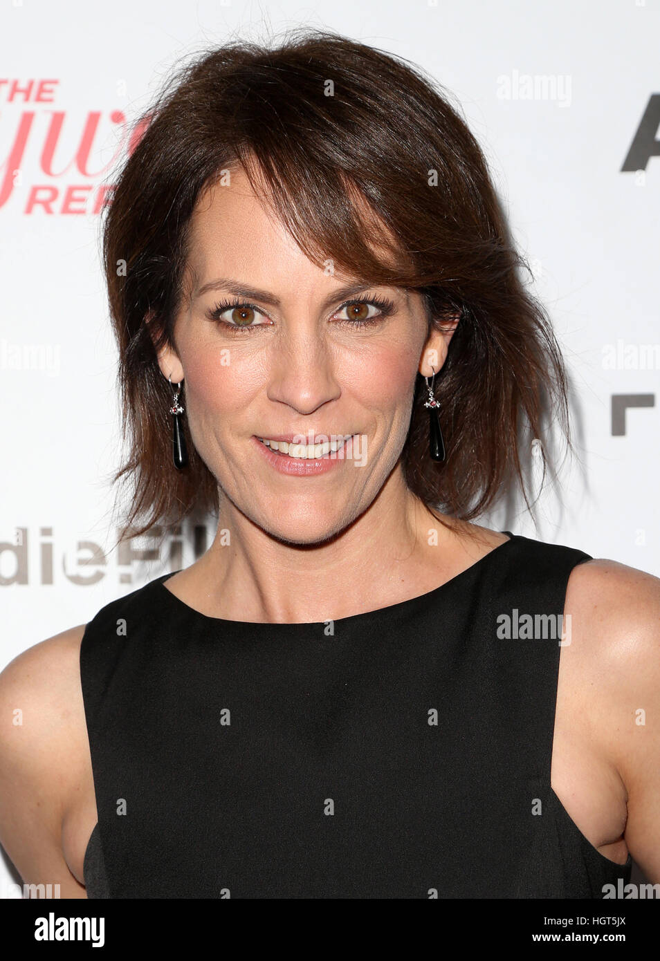 32nd Annual IDA Documentary Awards - Arrivals Featuring: Annabeth Gish ...