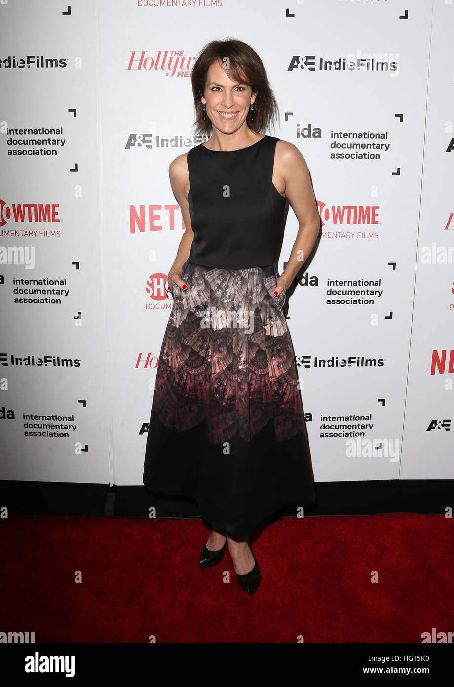 32nd Annual IDA Documentary Awards - Arrivals Featuring: Annabeth Gish ...