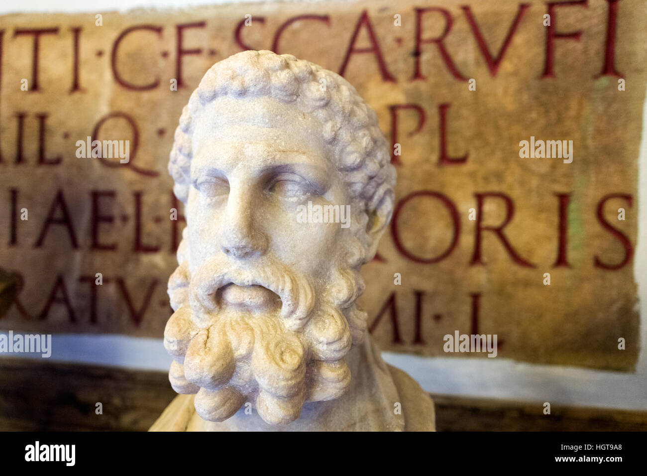 Hall of emperors capitoline museum hi-res stock photography and images ...