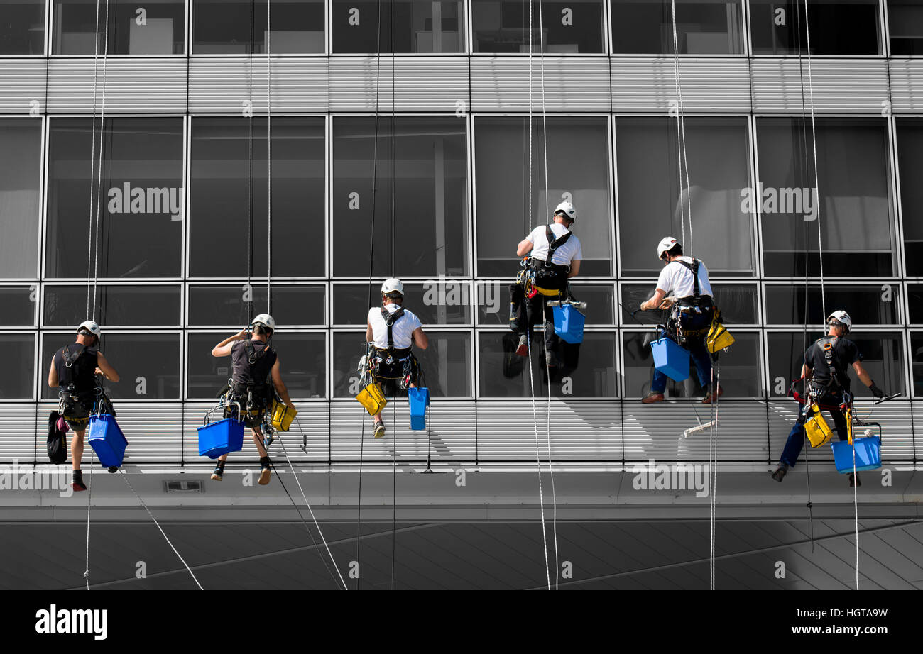 Modern building climber hi-res stock photography and images - Alamy