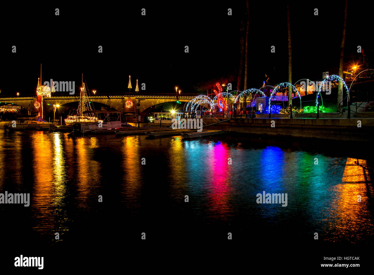 Light reflecting off river hi-res stock photography and images - Alamy