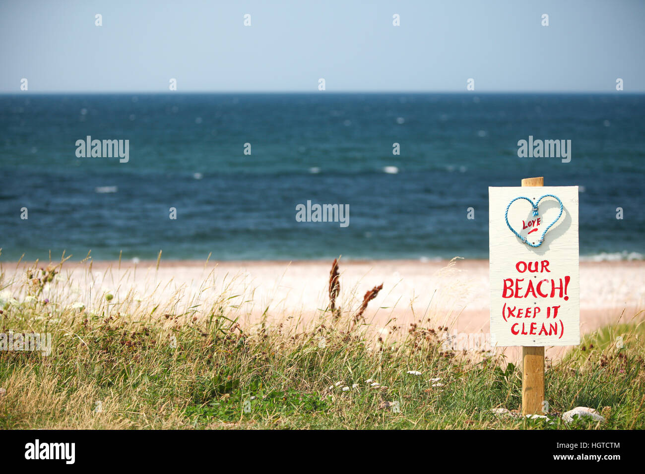 Keep beach clean sign hi-res stock photography and images - Alamy