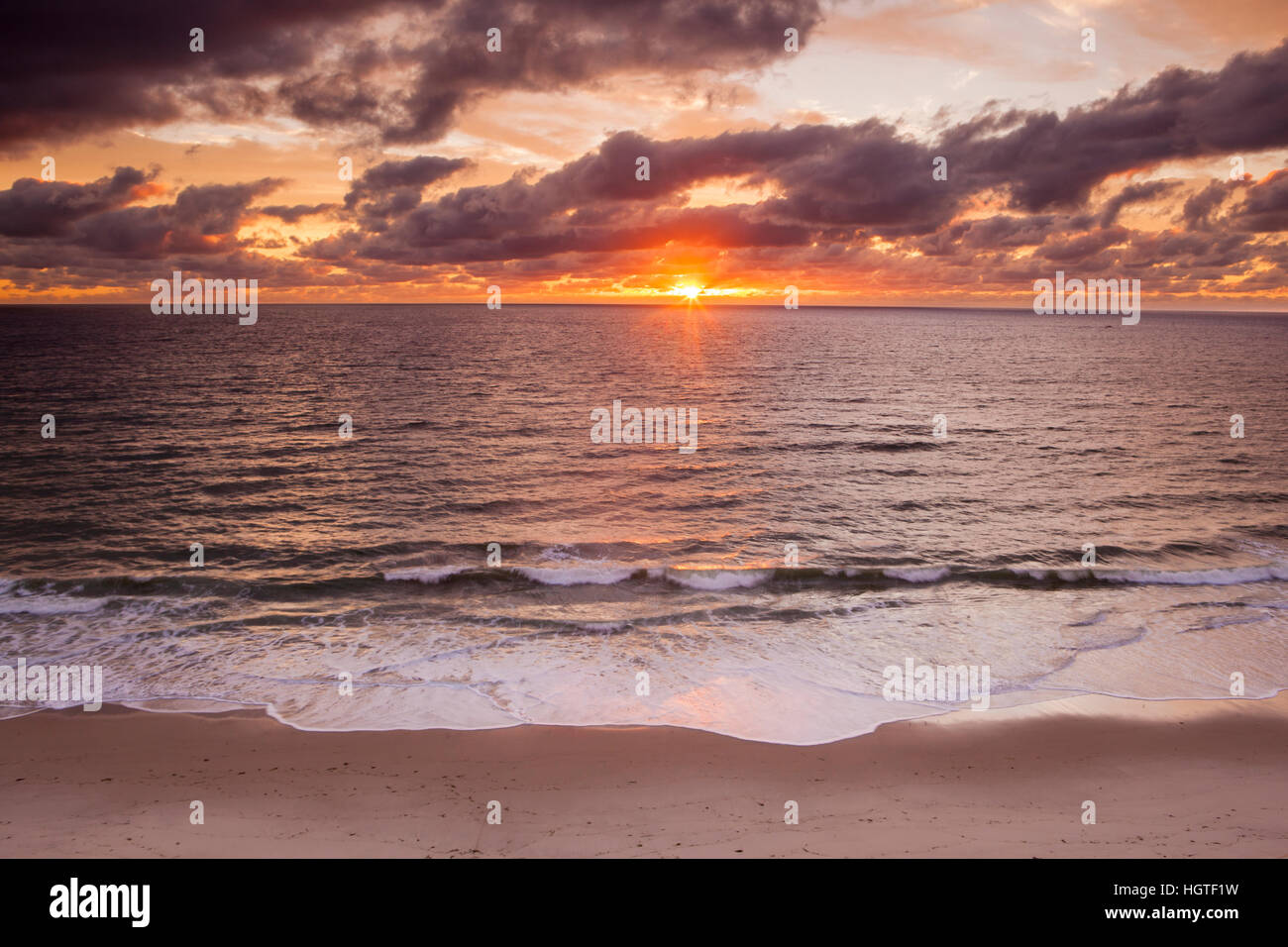 Sunrise cape cod national seashore hi-res stock photography and images ...