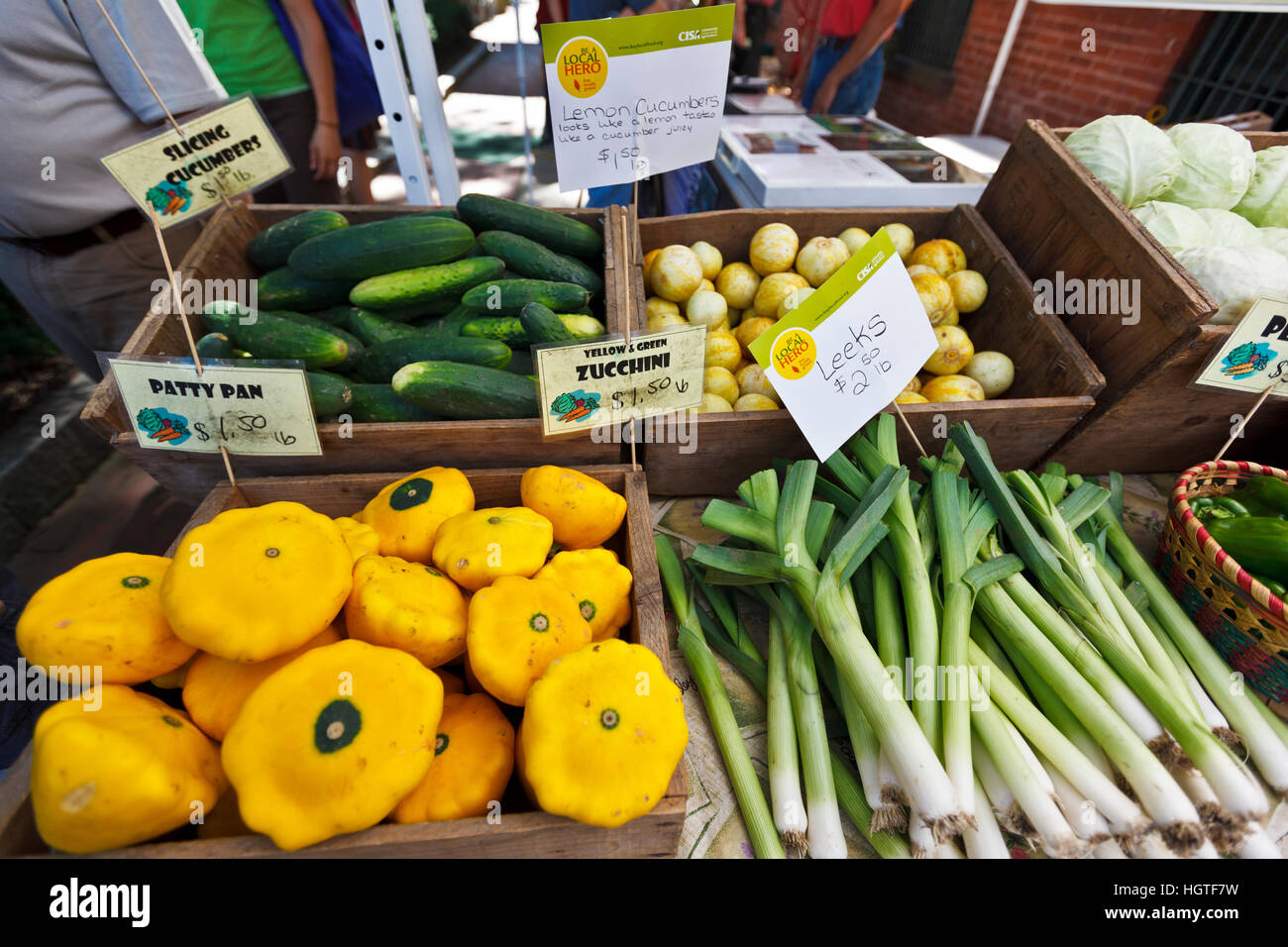 Derek ritchies sangha farm booth hi-res stock photography and images ...