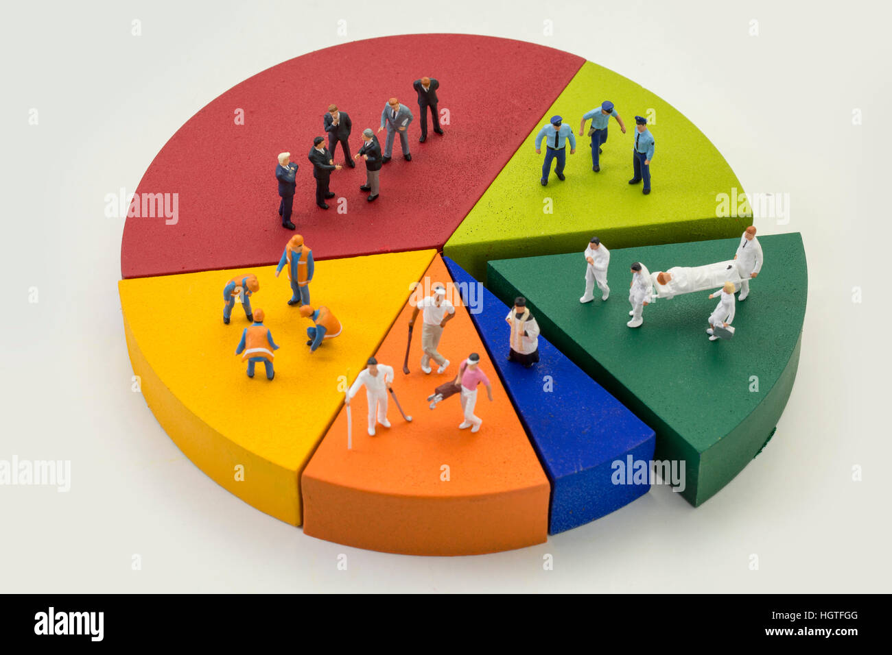Pie chart division hi-res stock photography and images - Alamy