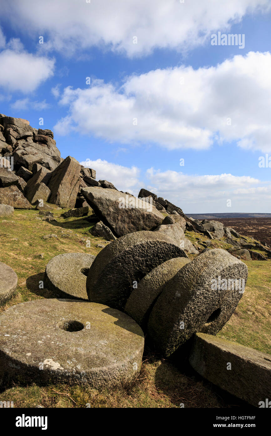 Millstones on Stanage Edge in the Peak District National Park ...