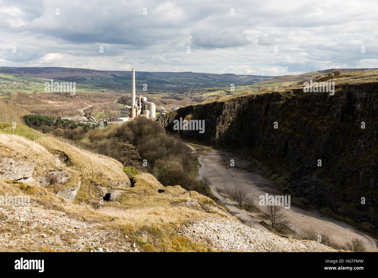 Hope cement works near Castleton in the Peak District Derbyshire ...