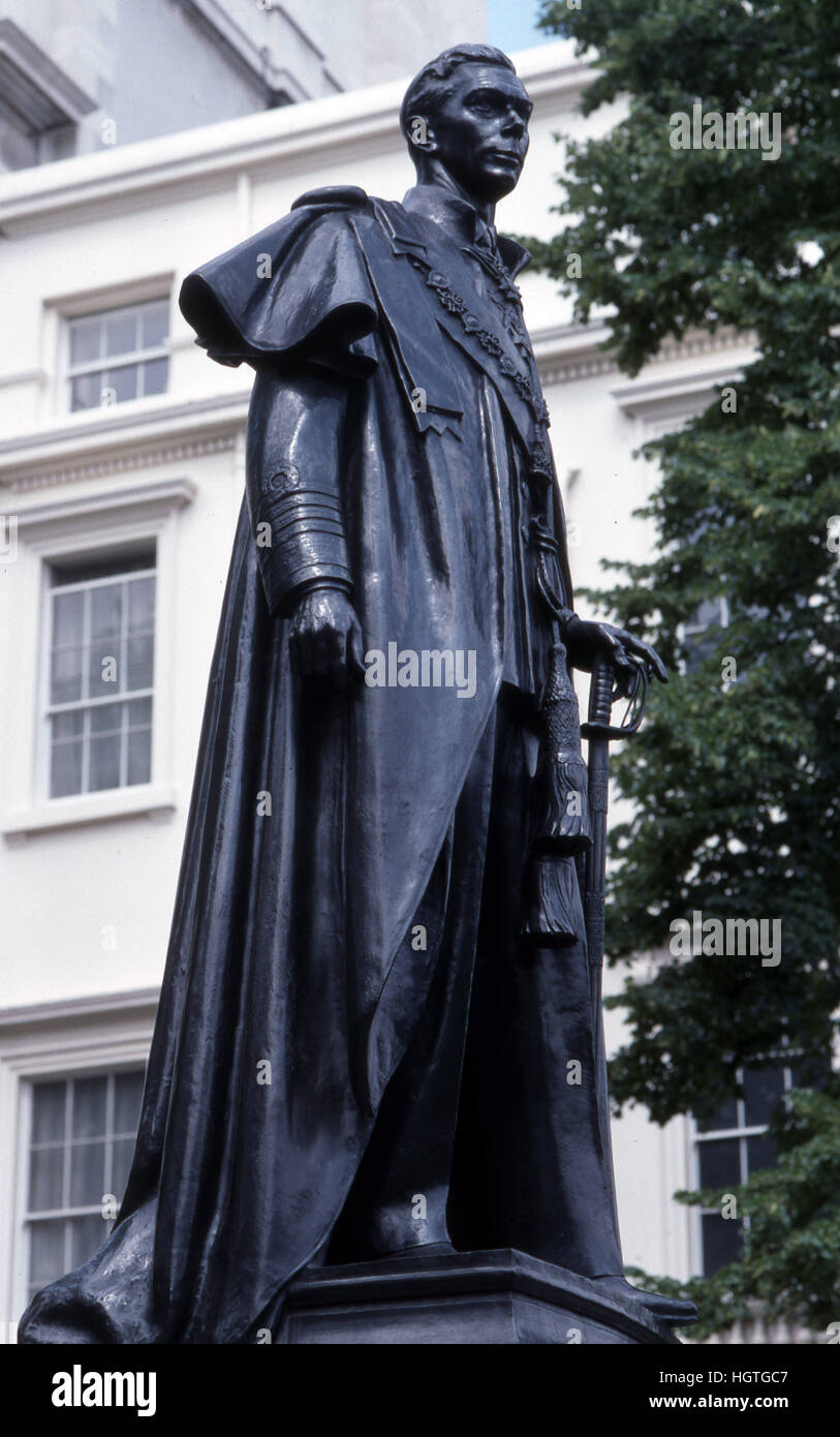 statue of George VI Stock Photo - Alamy