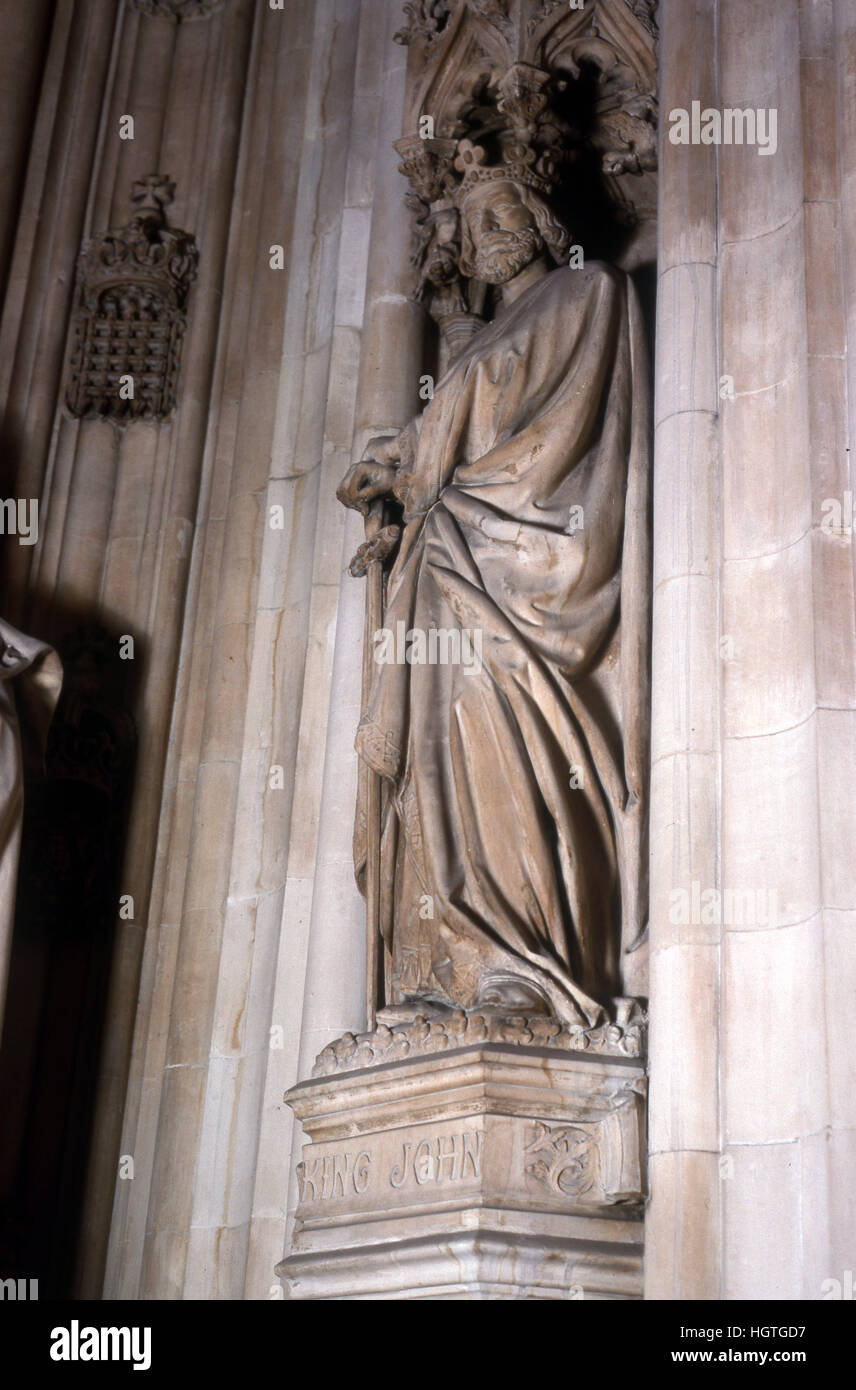 Statue of King John Stock Photo - Alamy