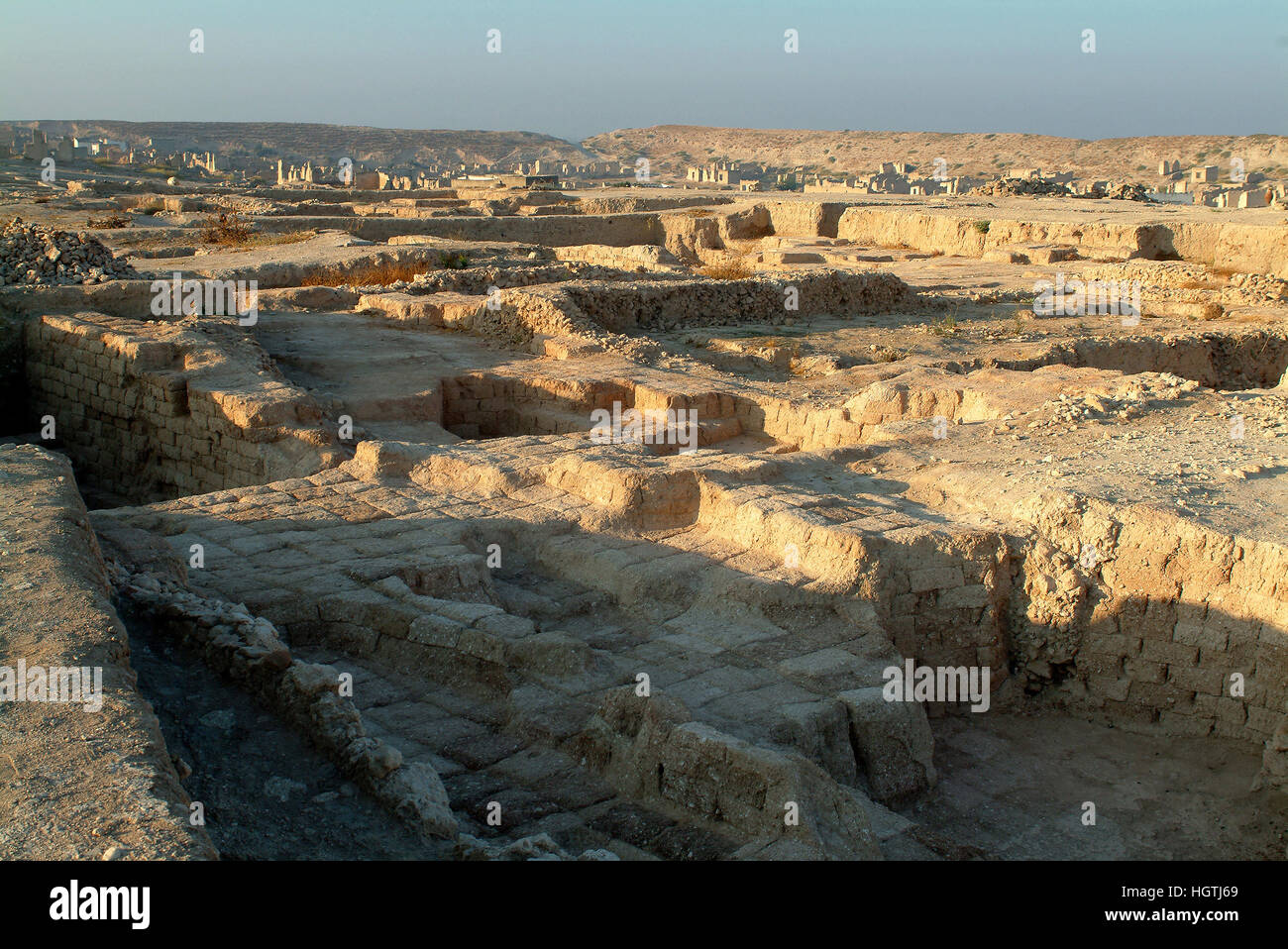 Medio oriente medio oriente hi-res stock photography and images - Alamy