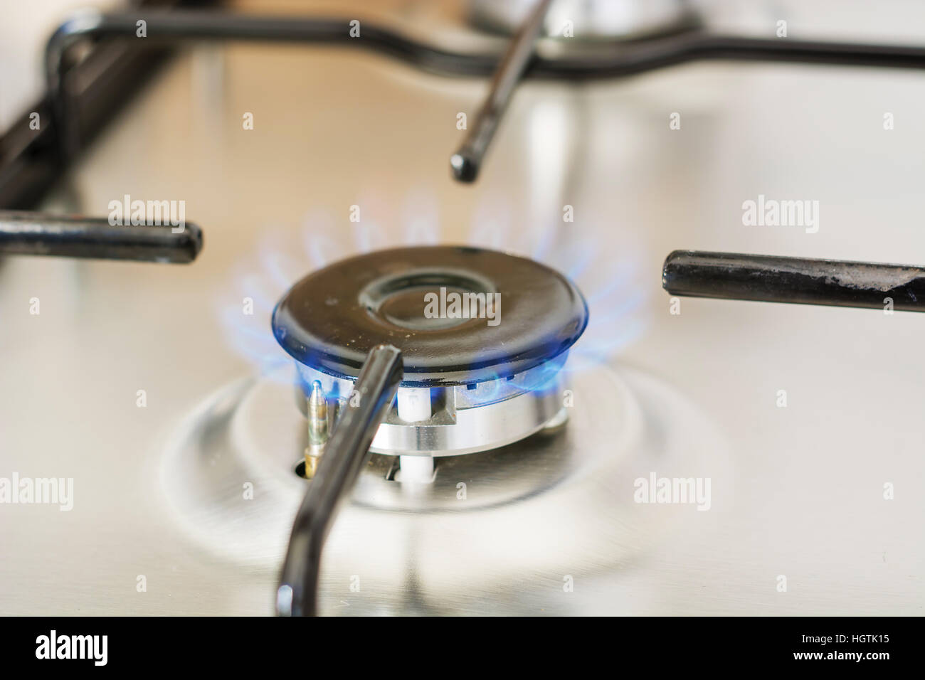 Kitchen gas oven stove hi-res stock photography and images - Alamy