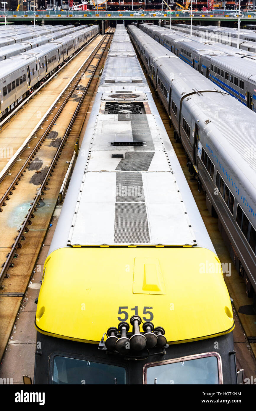 Hudson yards trains hi-res stock photography and images - Alamy