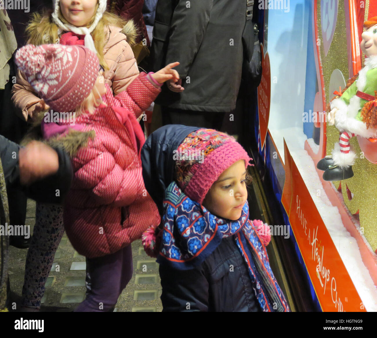Excited children hi-res stock photography and images - Alamy