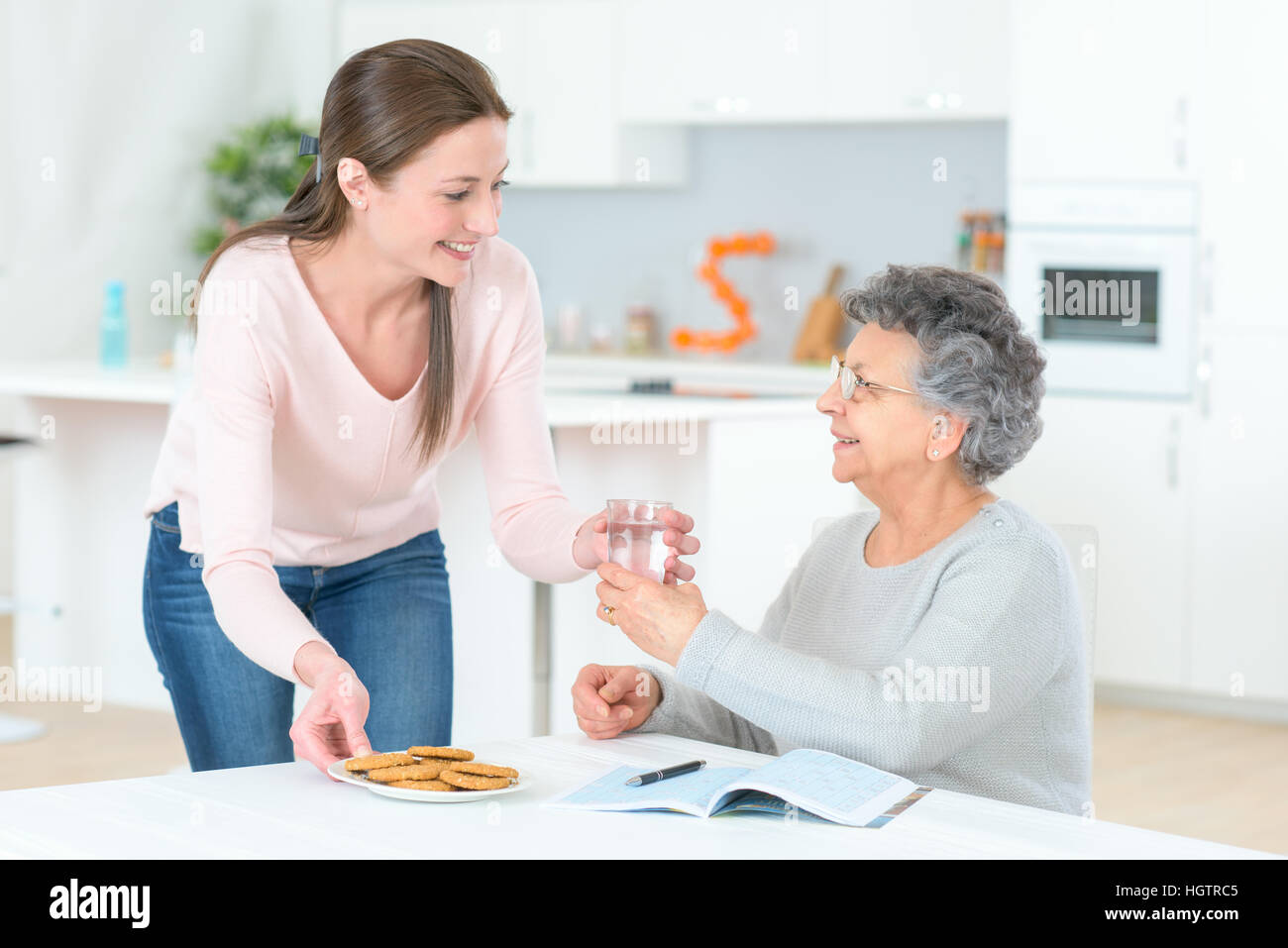 Citizen needs hi-res stock photography and images - Alamy