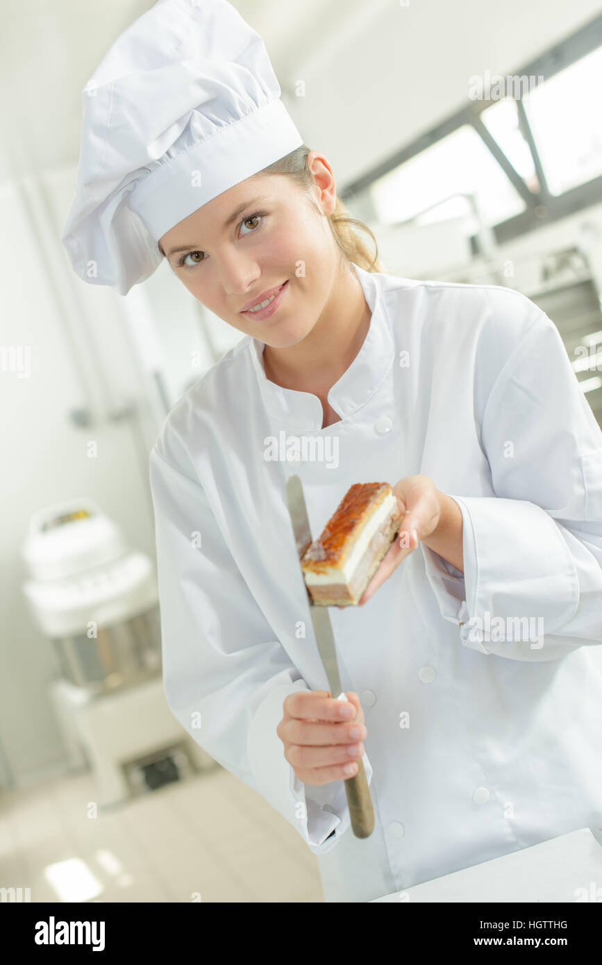 slice the cake Stock Photo - Alamy