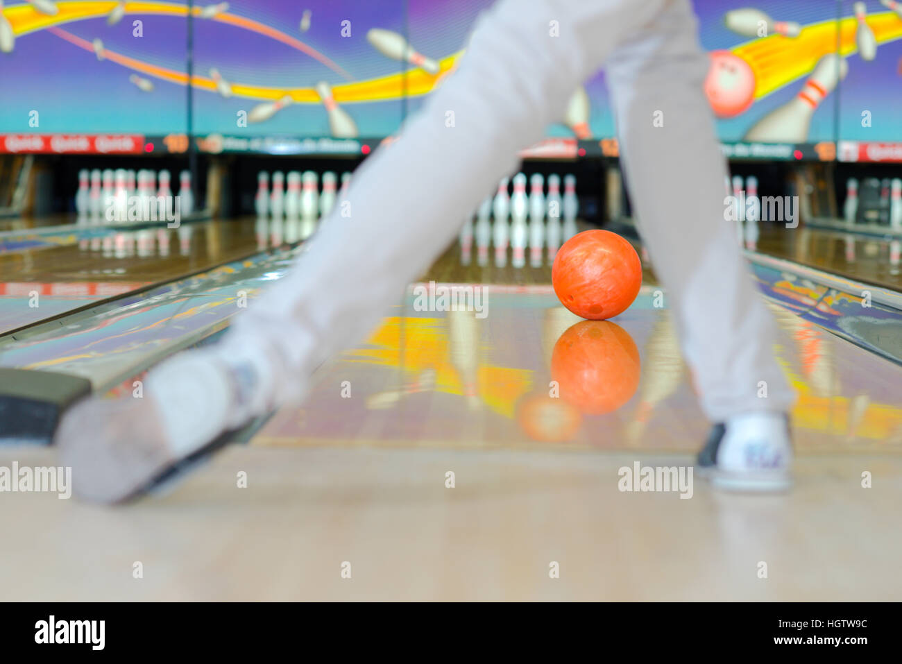 Strike position hi-res stock photography and images - Alamy