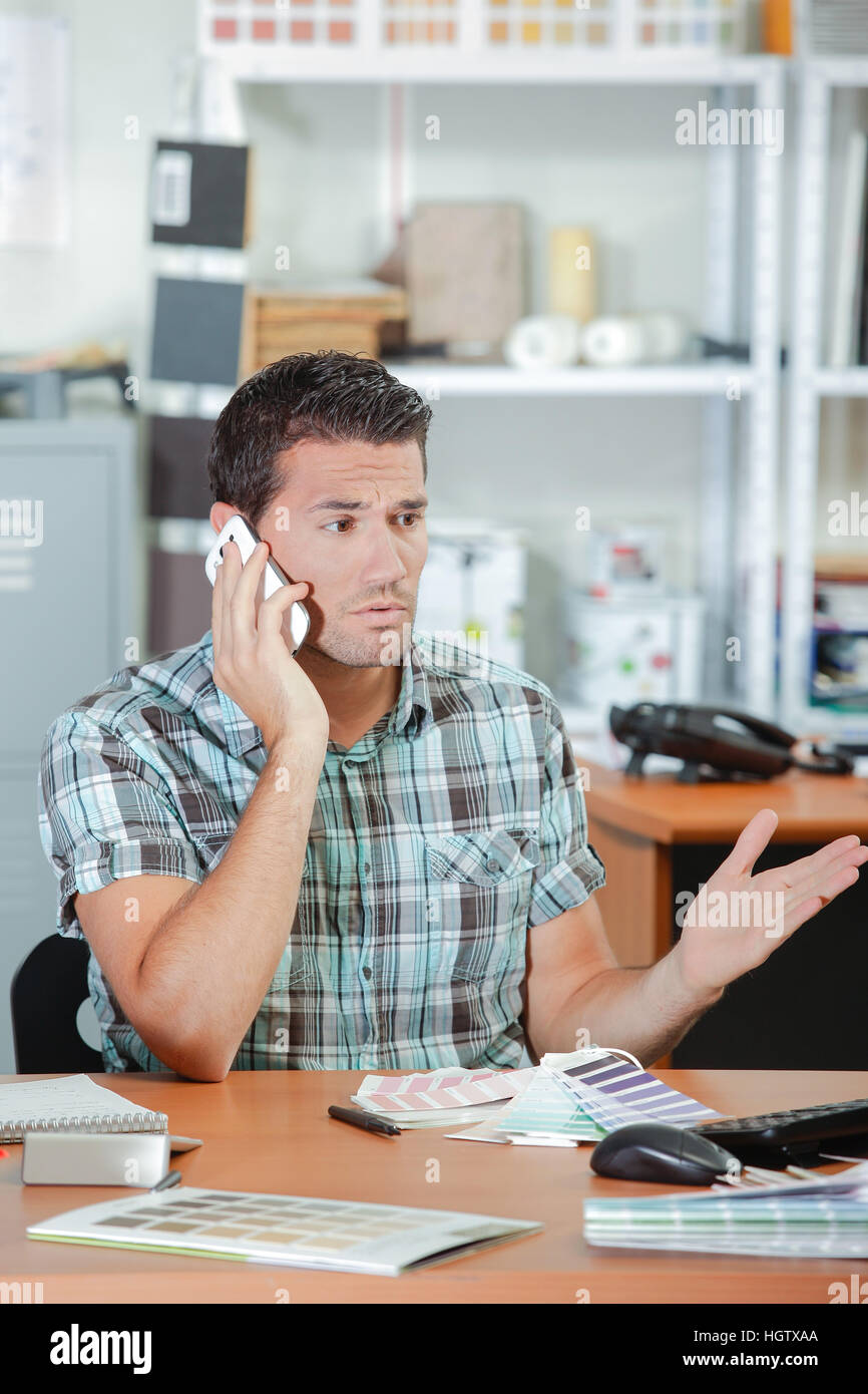 Confused worker hi-res stock photography and images - Alamy