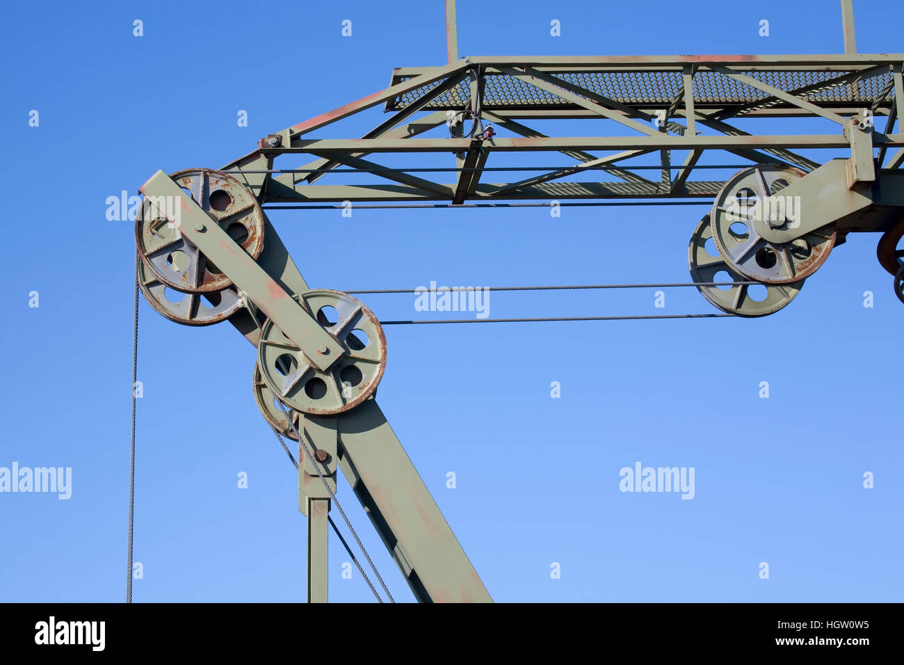 Rope winch construction hi-res stock photography and images - Alamy