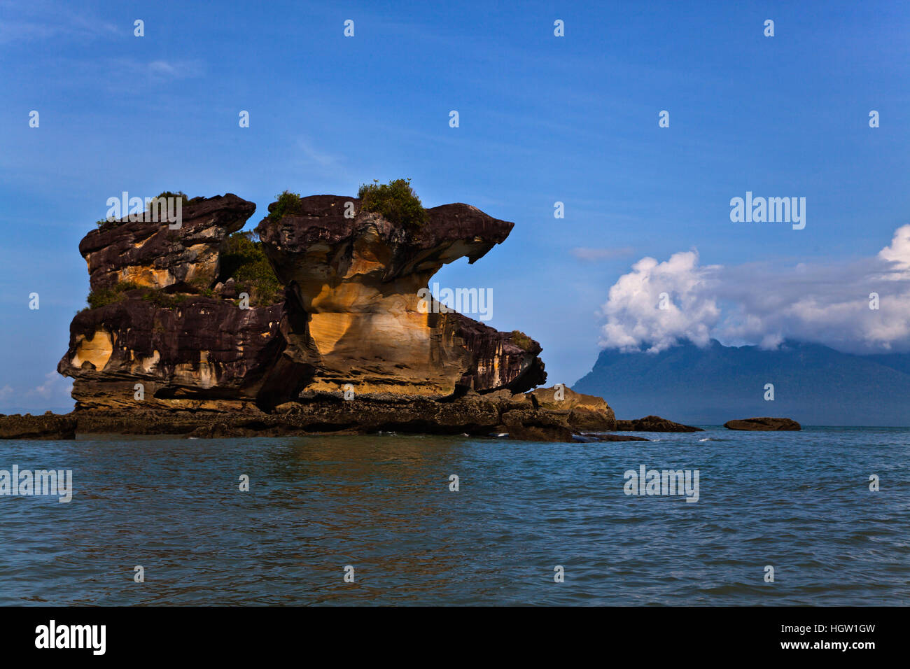 Bako national park sea stacks hi-res stock photography and images - Alamy
