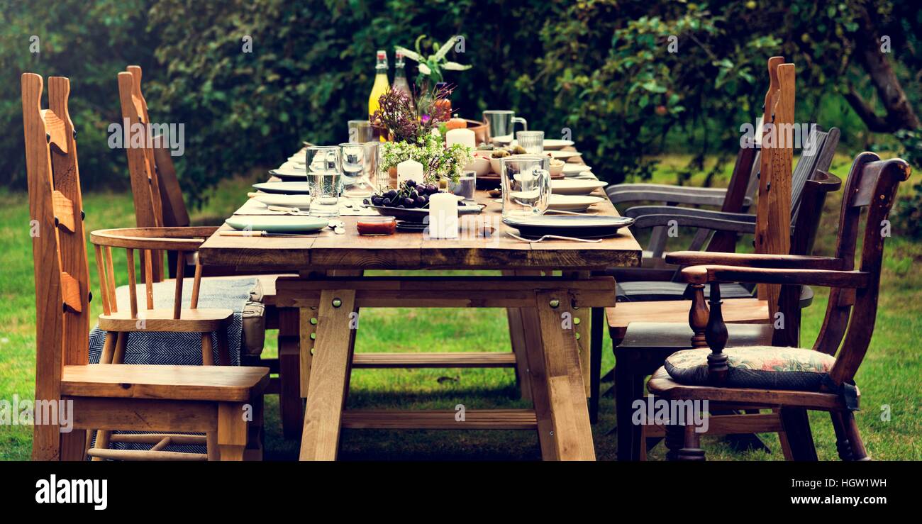 Table Dishware Decor Dinner Concept Stock Photo - Alamy