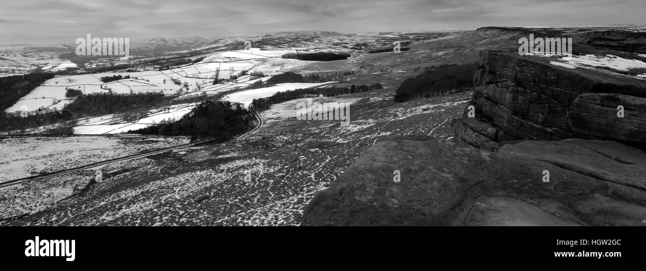 Winter snow, Curbar edge, Peak District National Park, Derbyshire ...