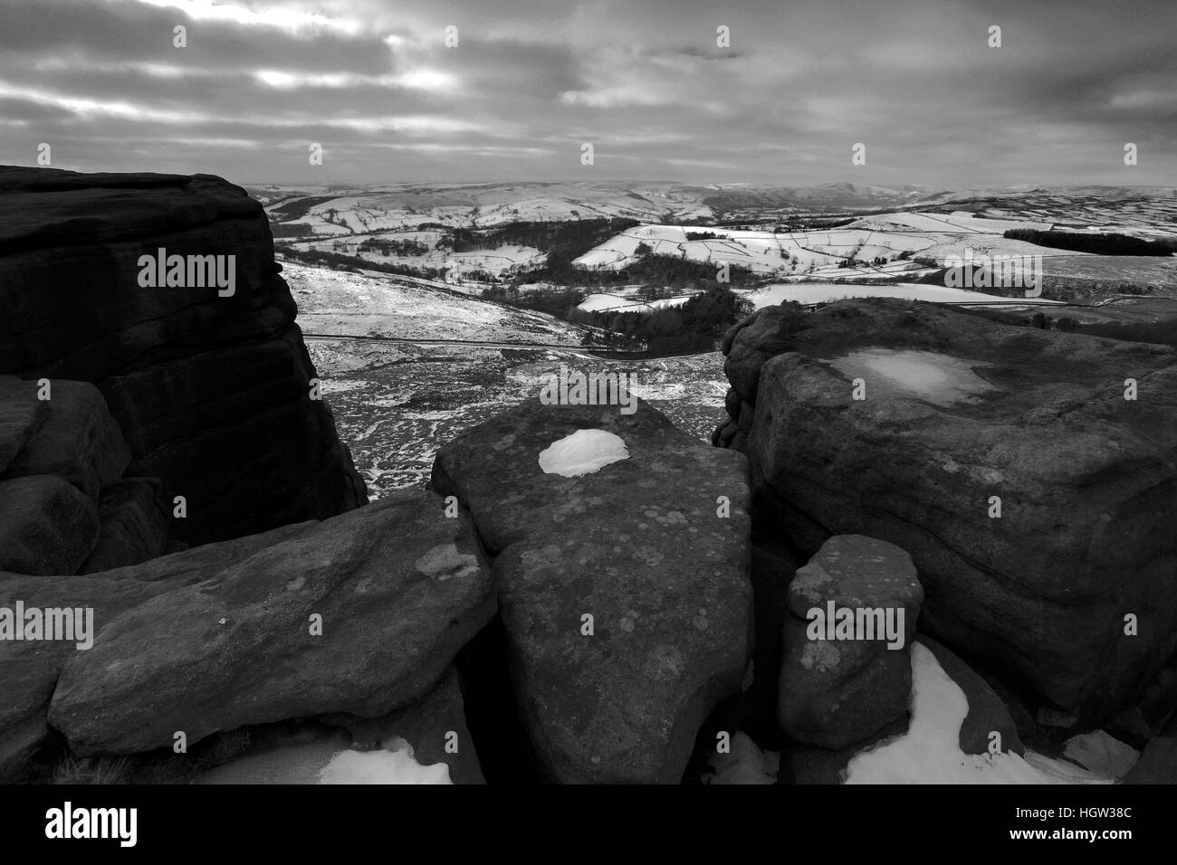 Wintertime on Burbage Rocks, Peak District National Park, Derbyshire ...