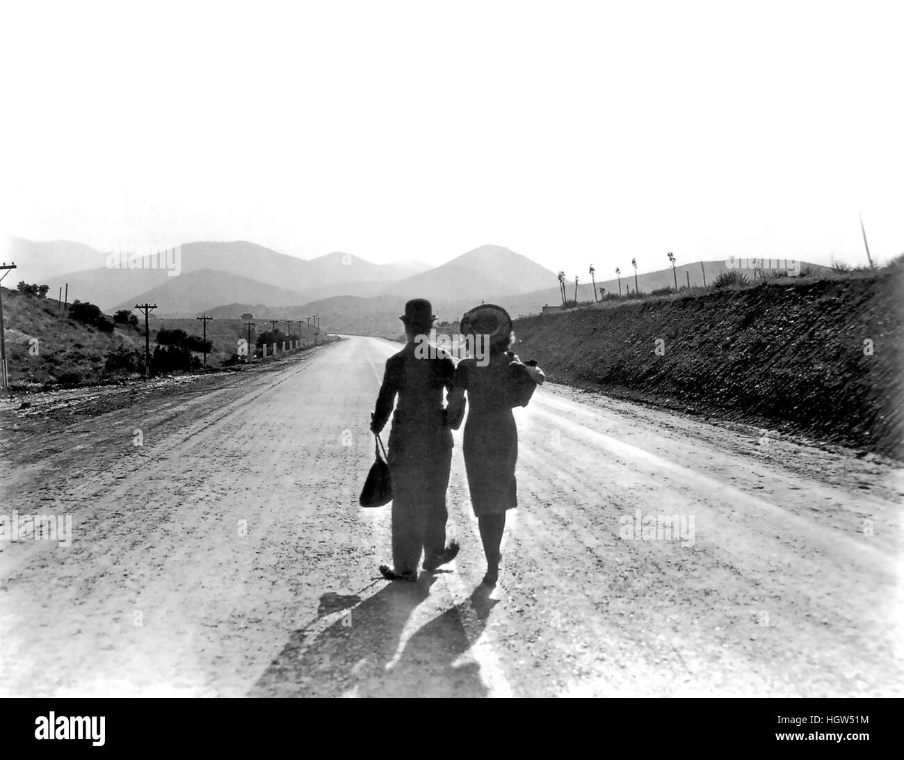 Modern Times 1936 United Artists Film With Charlie Chaplin And Paulette