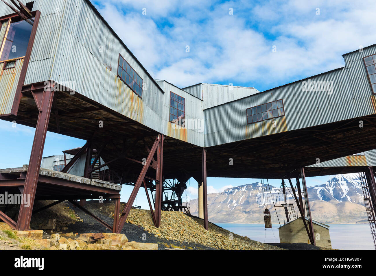 Coal mine factory hi-res stock photography and images - Alamy