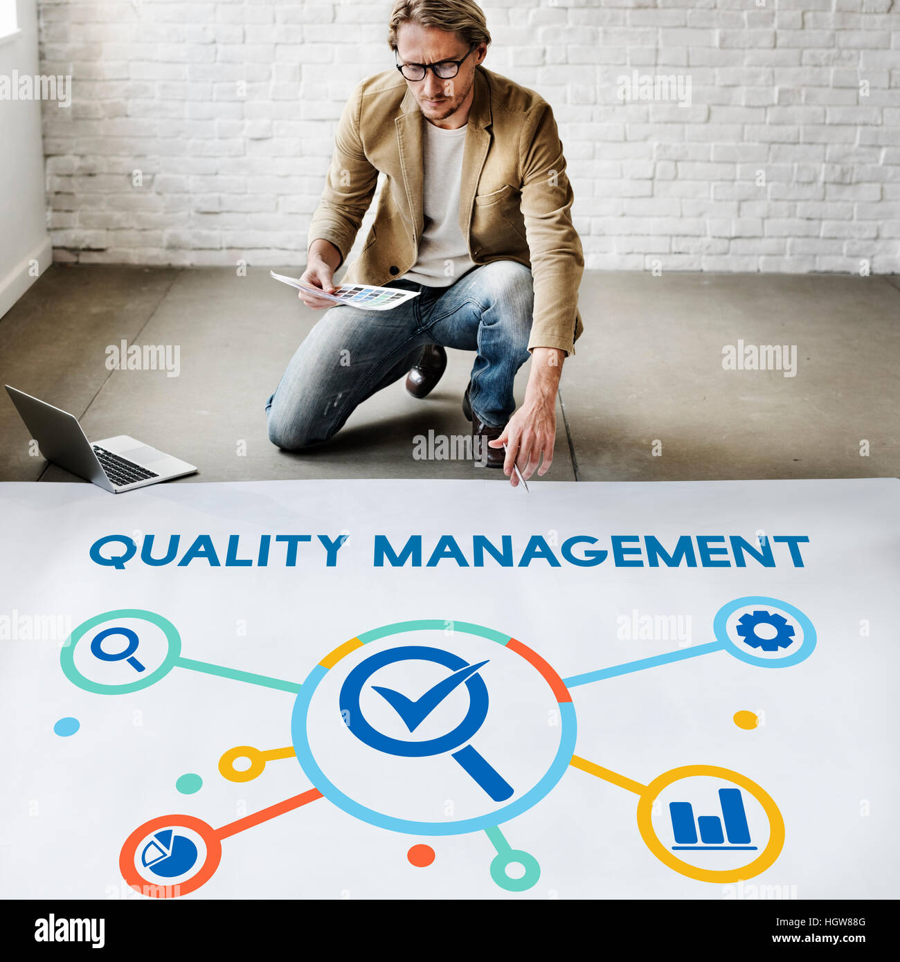 Quality Management Check Icon Concept Stock Photo - Alamy