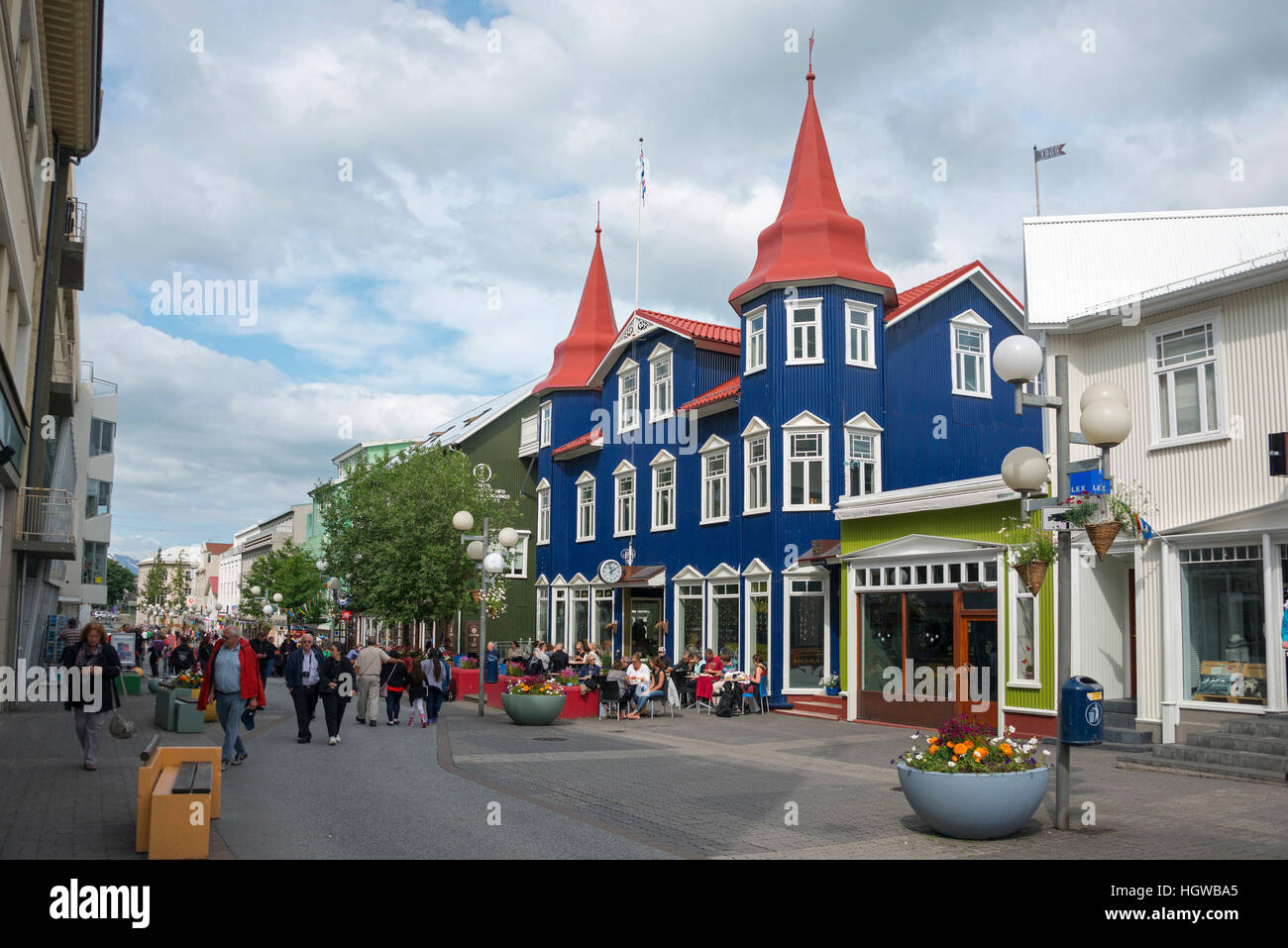 Cafe in the pedestrian zone, Akureyri, Iceland Stock Photo - Alamy