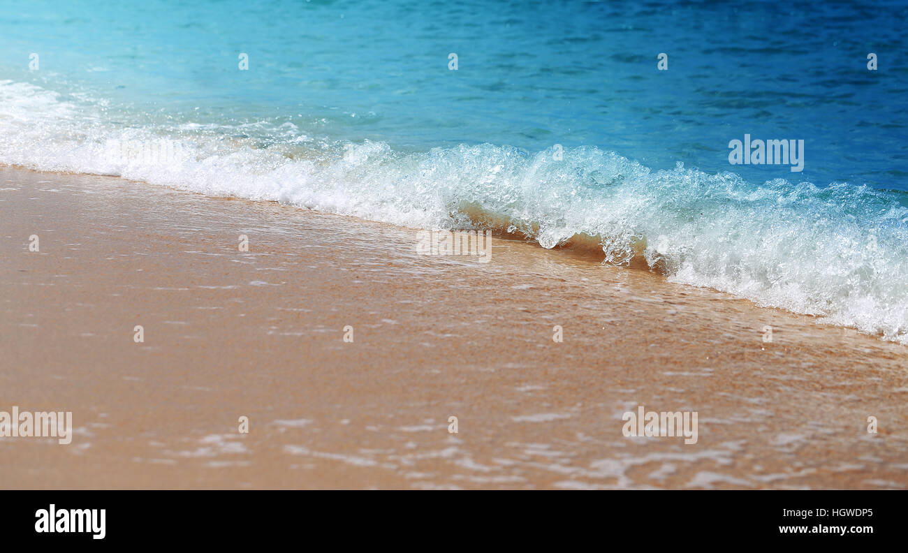 Photos bright sea wave on the shore of the beach Stock Photo - Alamy