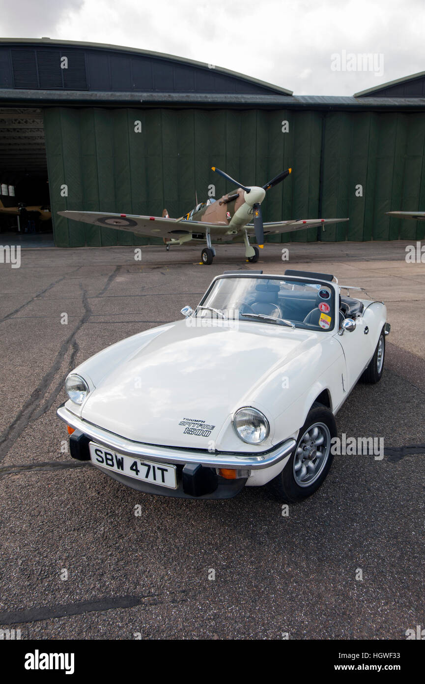 World war 2 spitfire hi-res stock photography and images - Alamy