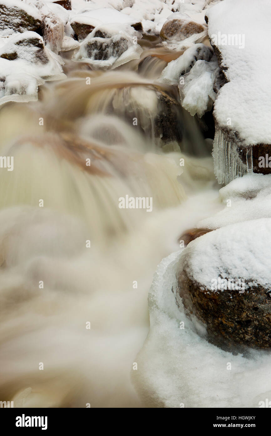 Silver Cascade in winter in Crawford Notch State Park. White Mountains ...
