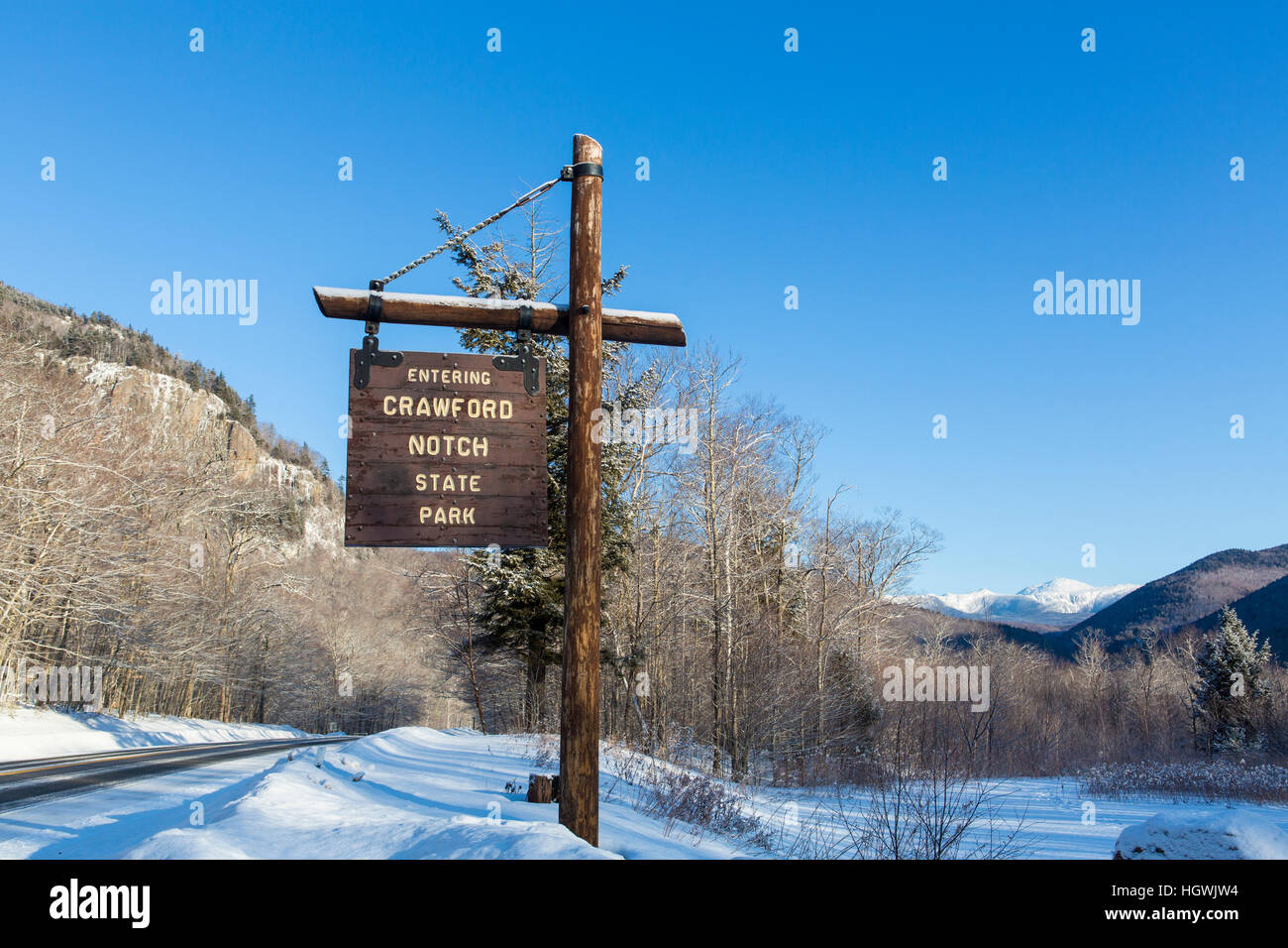 The entrance to New Hampshire's Crawford Notch State Park. Winter Stock ...