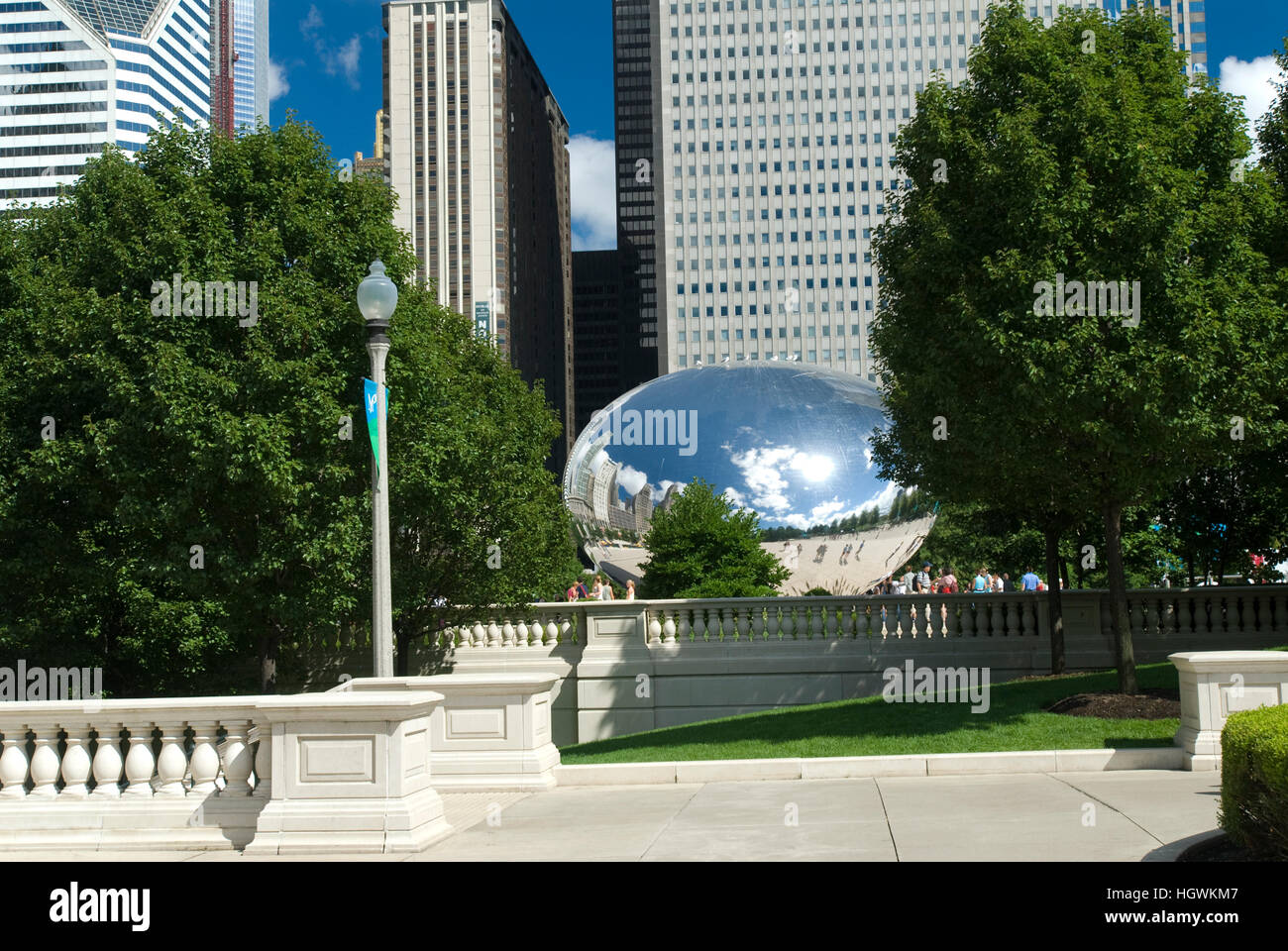 "Cloud Gate" (The Bean) sculpture in Millennium Park in downtown ...