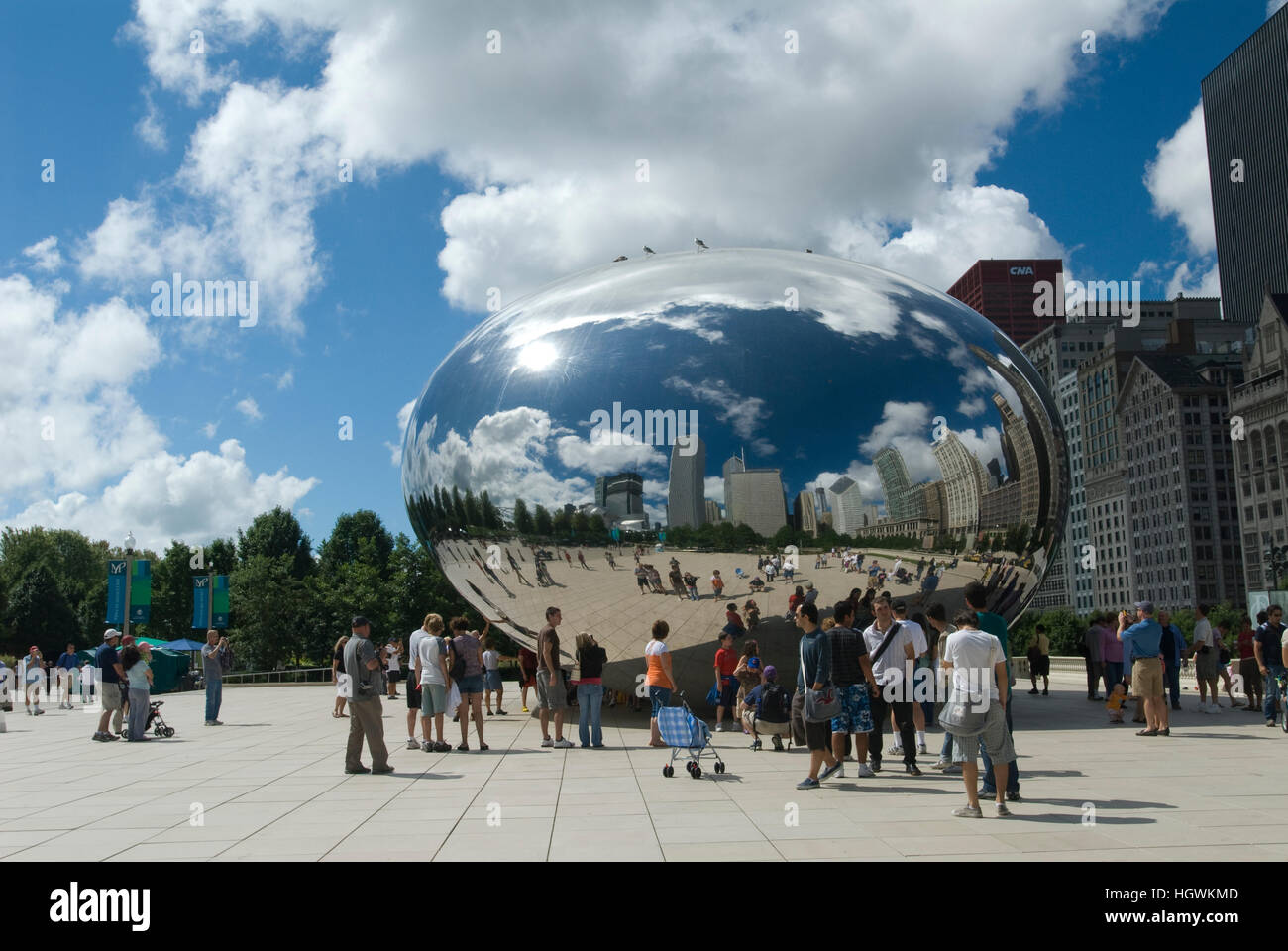 "Cloud Gate" (The Bean) sculpture in Millennium Park in downtown ...