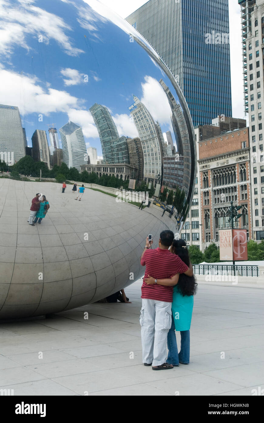 "Cloud Gate" (The Bean) sculpture in Millennium Park in downtown ...