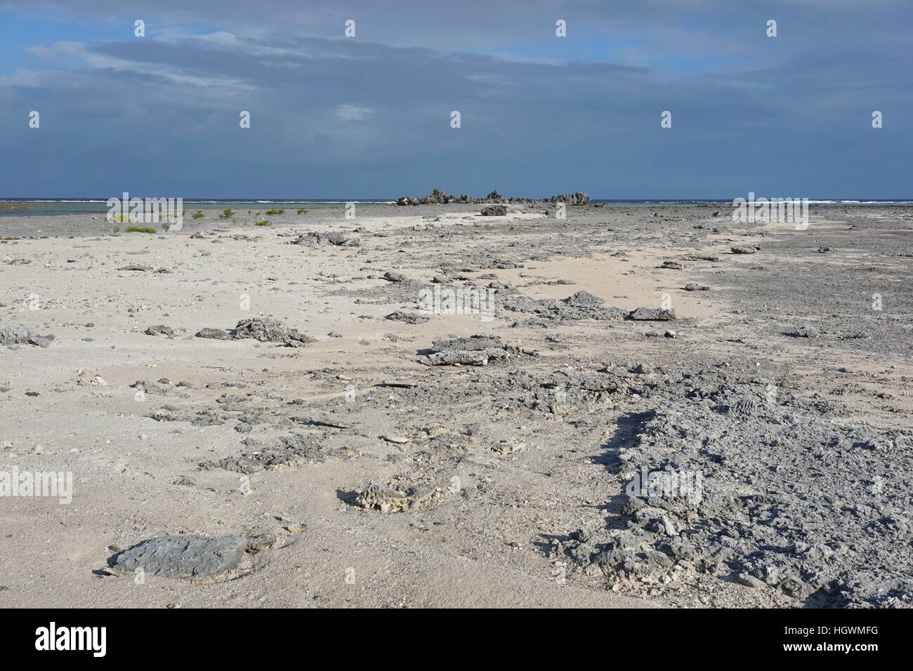 Coastal landscape, sand and rocks with the ocean in background, atoll ...