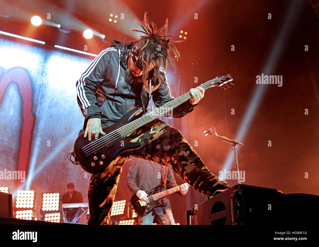 Korn perform live at Manchester Arena Featuring: Korn, Reginald "Fieldy ...