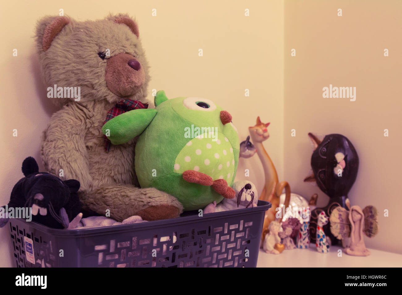Pile stuffed toys hi-res stock photography and images - Alamy