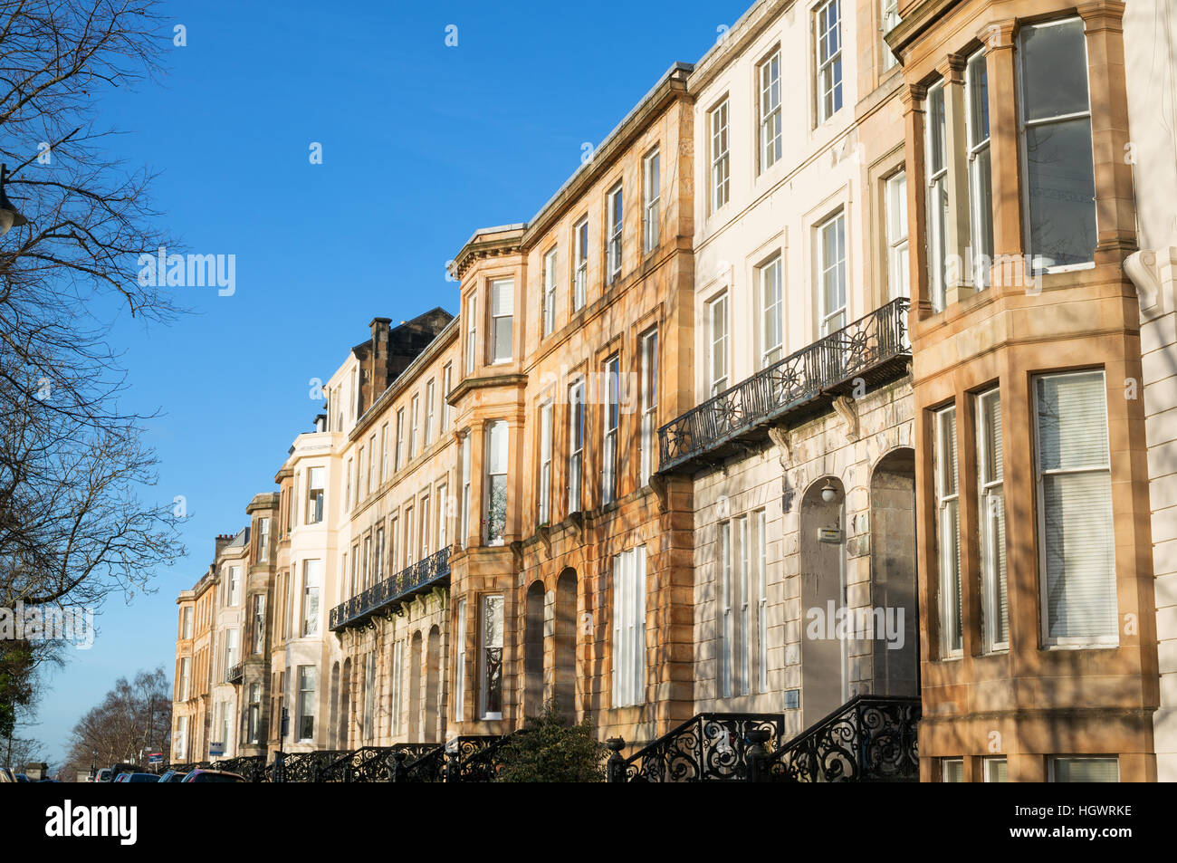 Scottish terrace houses hi-res stock photography and images - Alamy
