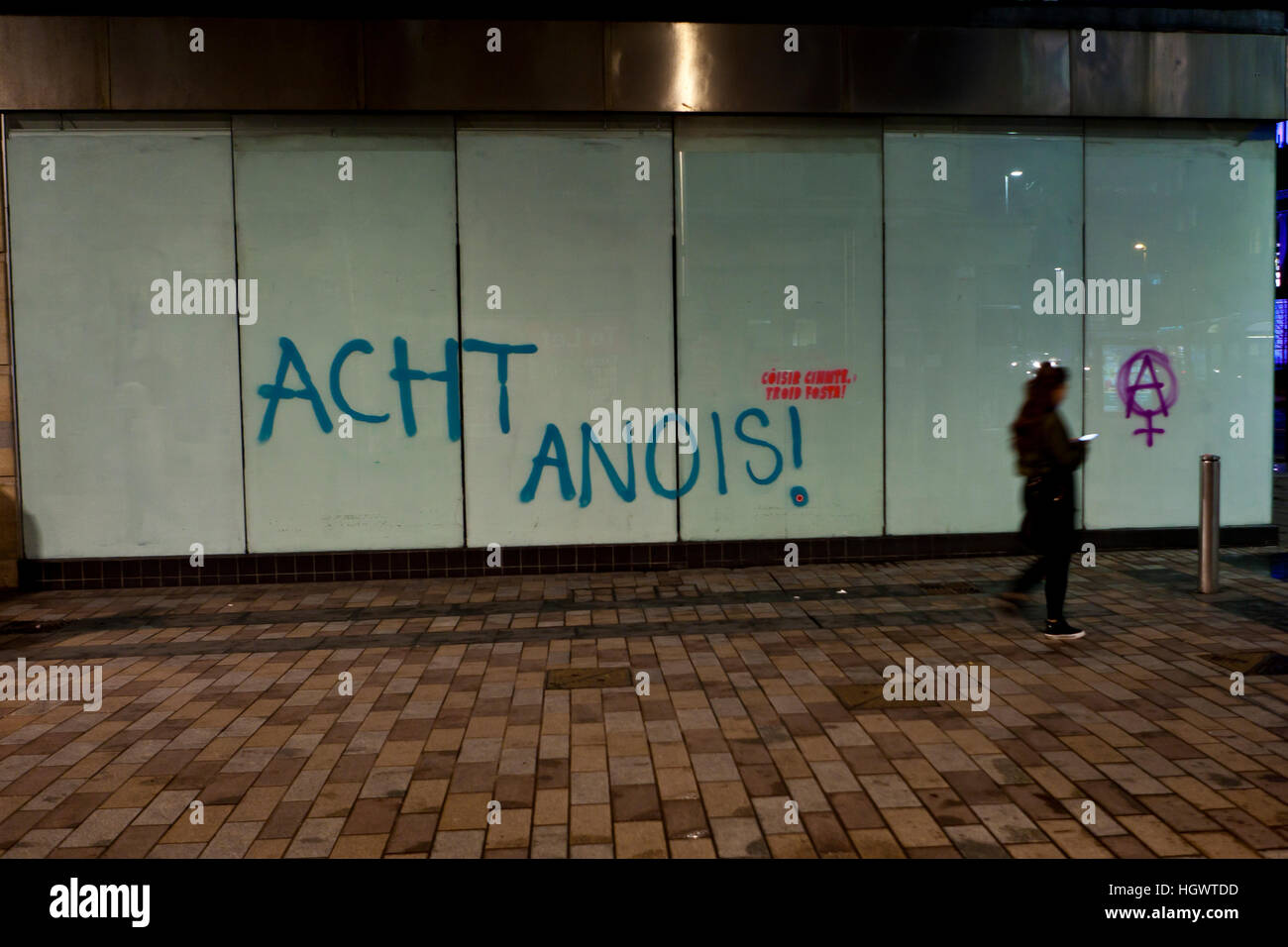 Irish language graffiti hi-res stock photography and images - Alamy