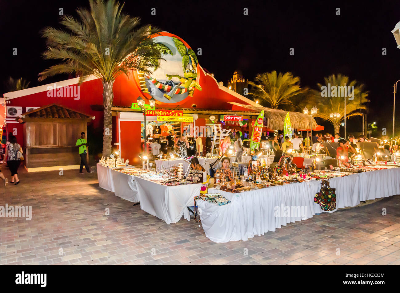 Modern shopping caribbean hi-res stock photography and images - Alamy